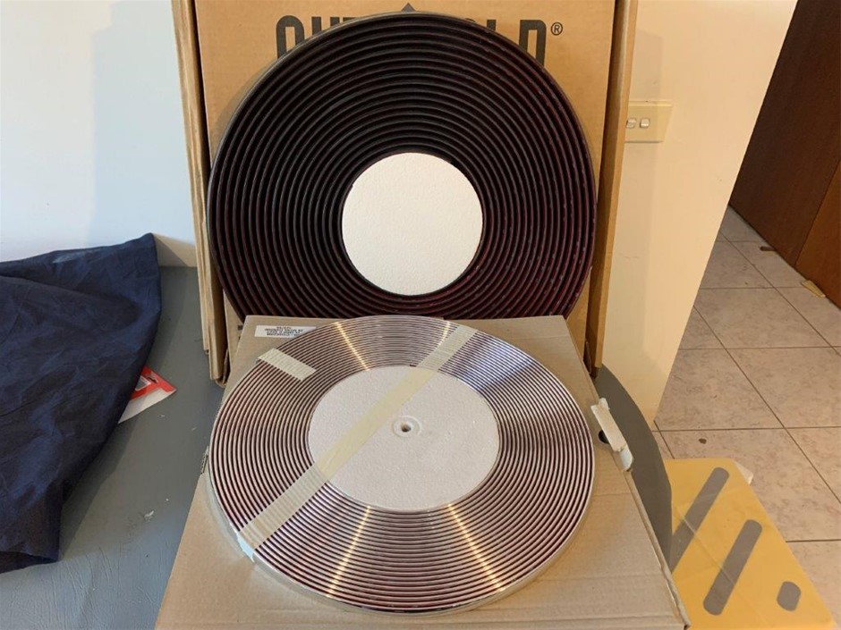 Automould, Chrome & Black, Chrome 16.5mm, Black/Chrome 20M Auction ...