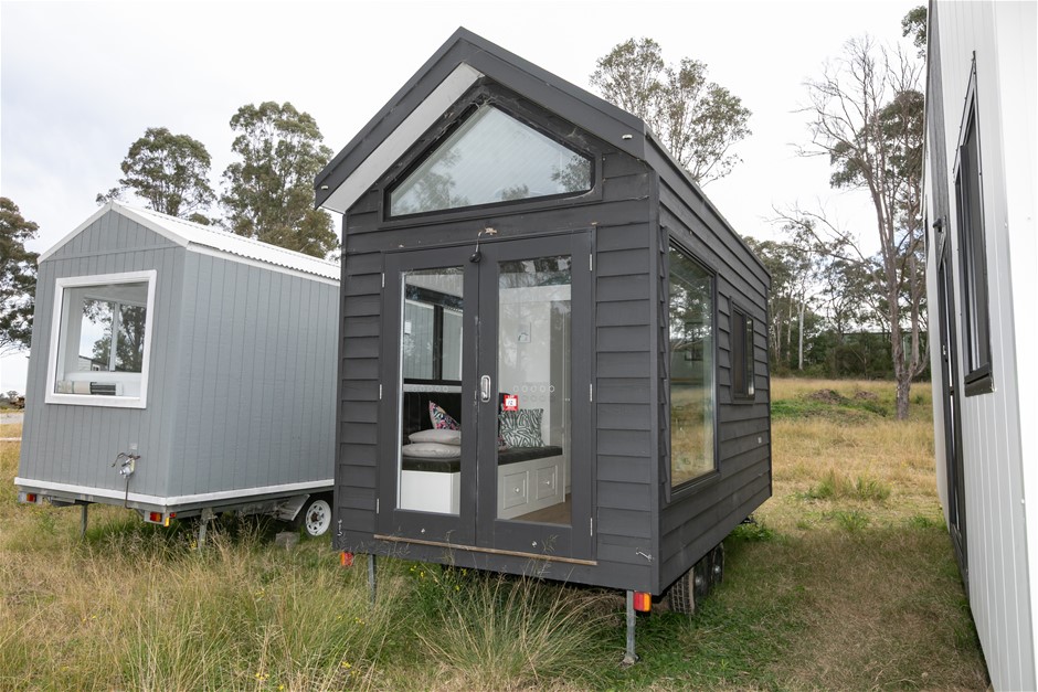 2020 Tiny Home IS4800 Tandem Axle Trailer Mount Relocatable Home ...