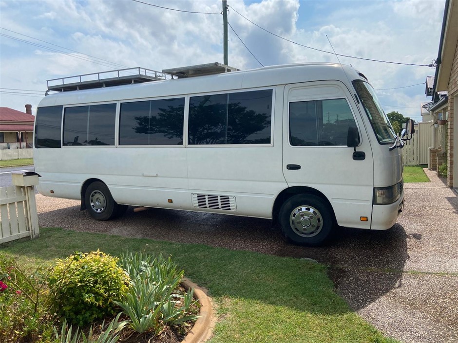 1999 Toyota Coaster Deluxe LWB Bus Auction (0001-50082313) | Grays ...