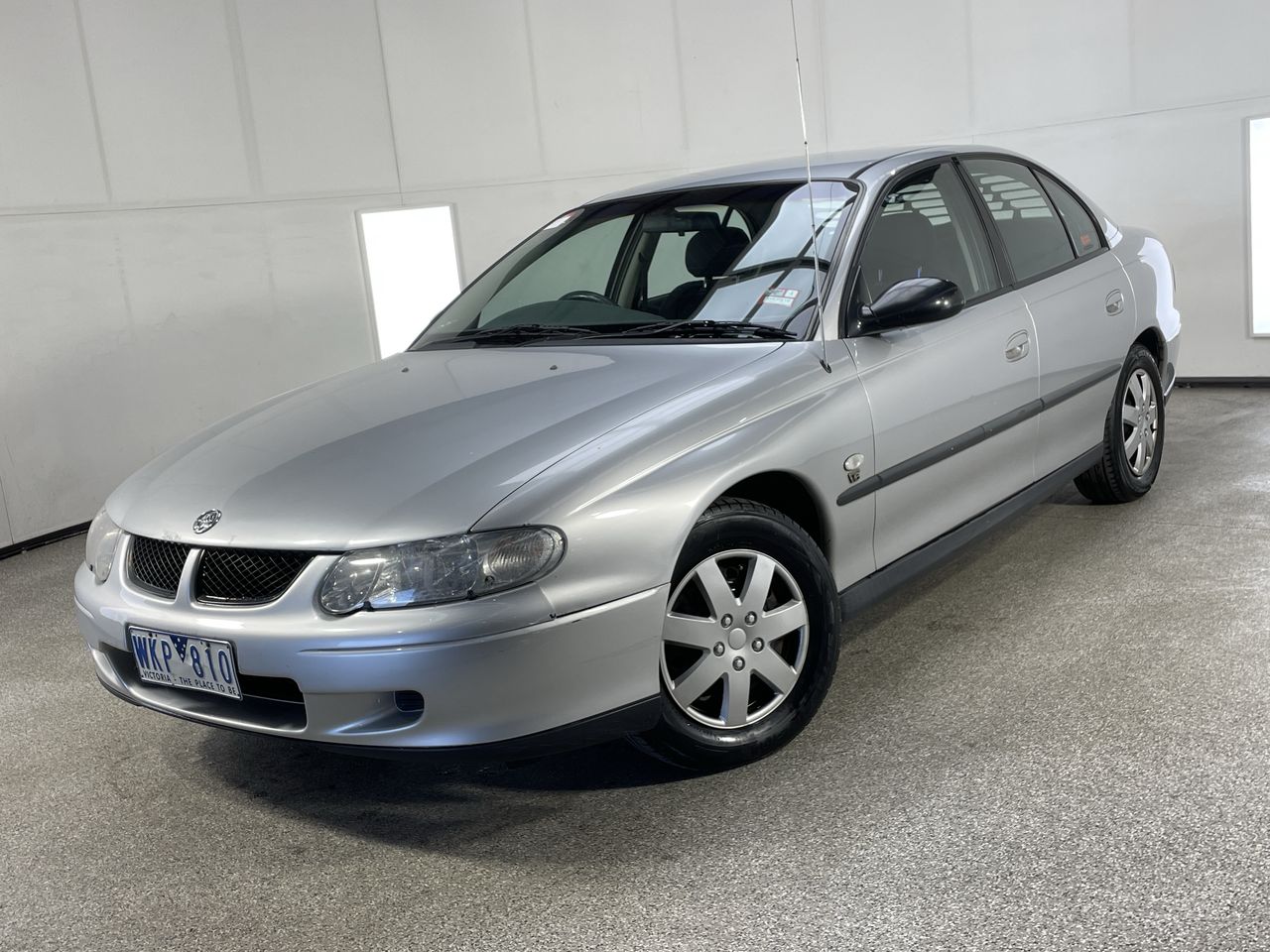 2002 Holden Commodore Executive VX Automatic Sedan Auction (0001 ...