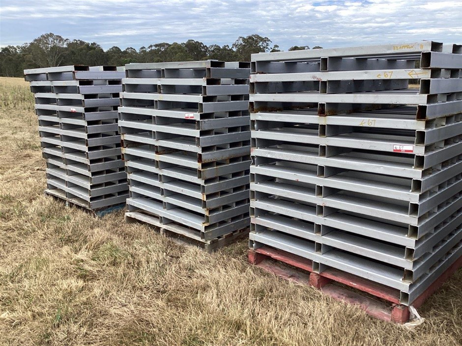 Fabricated Steel Pallets x 33 Approx. Auction (0067-7059111) | Grays ...