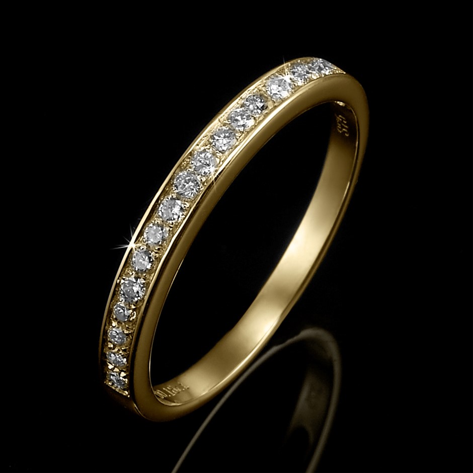 Solid 9ct Yellow Gold (stamped 375) Diamond Ring – US Size 6 Auction ...