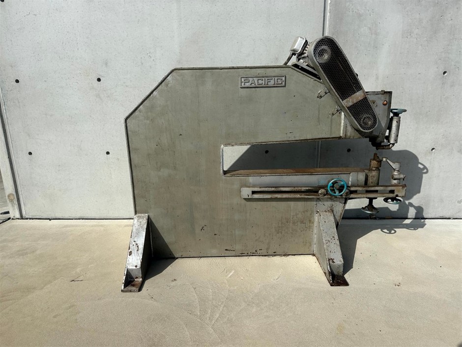 Pacific Pullmax/Nibbler/Vibroshear Sheet Metalworking Machine Auction ...