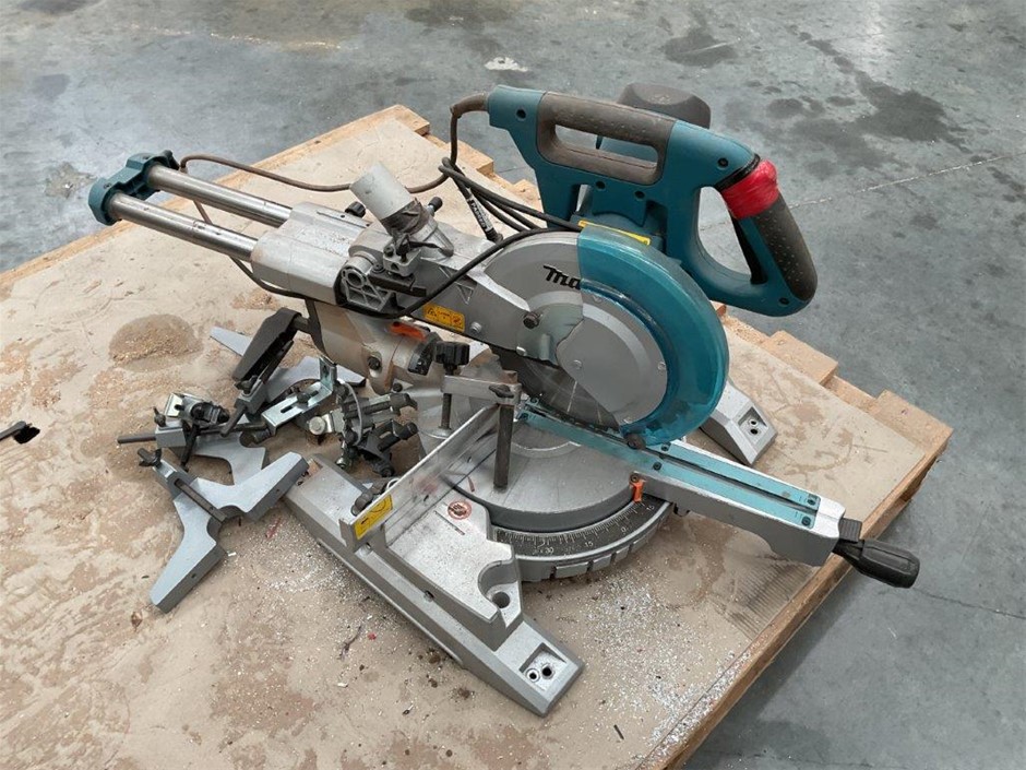 Makita Sliding Compound Mitre Saw Auction (0014-3034608) | Grays Australia