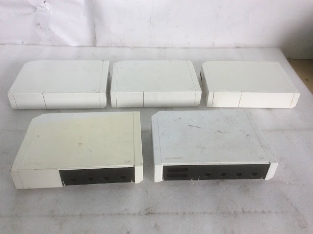 Nintendo Wii RVL-001 Console (Lot of 5) Auction (0055-2571998) | Grays ...