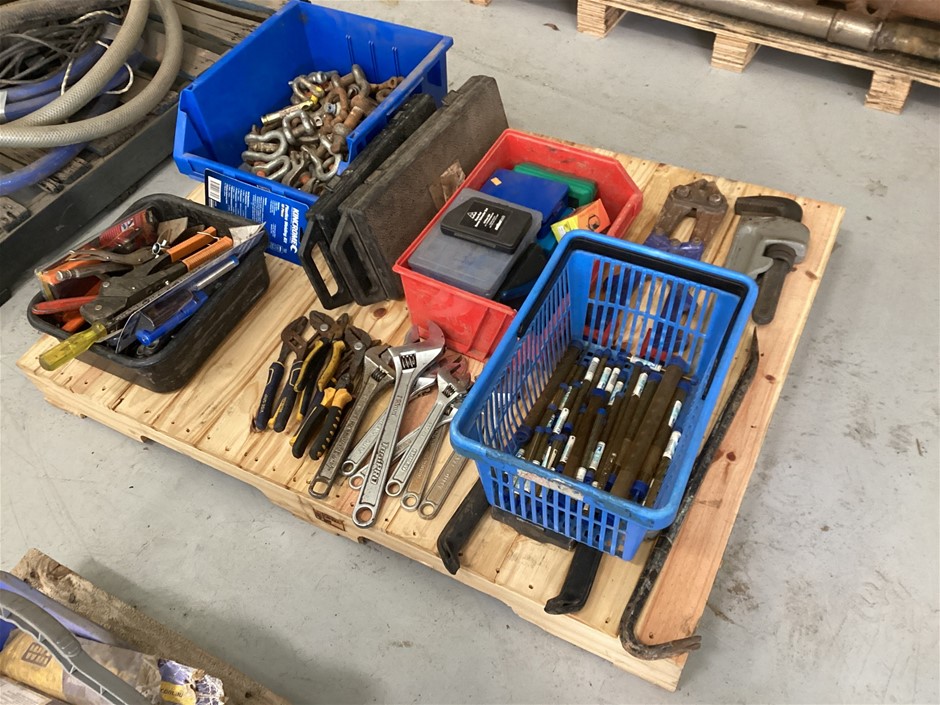 A Pallet of Assorted Hand tools Auction (0075-3034734) | Grays Australia