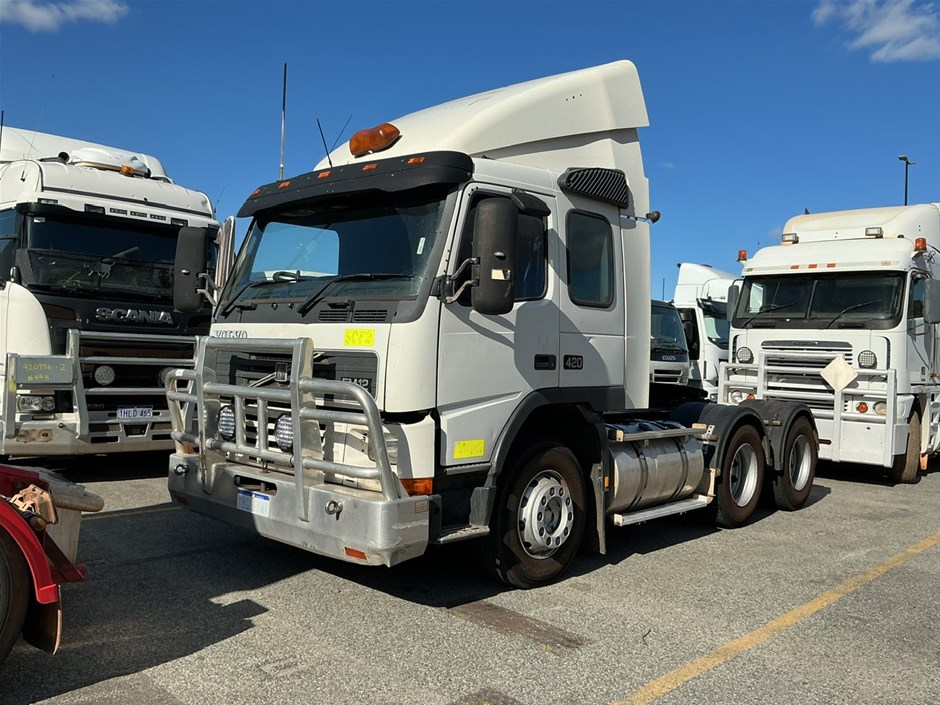 Prime Mover and Cab Chassis Truck Sale