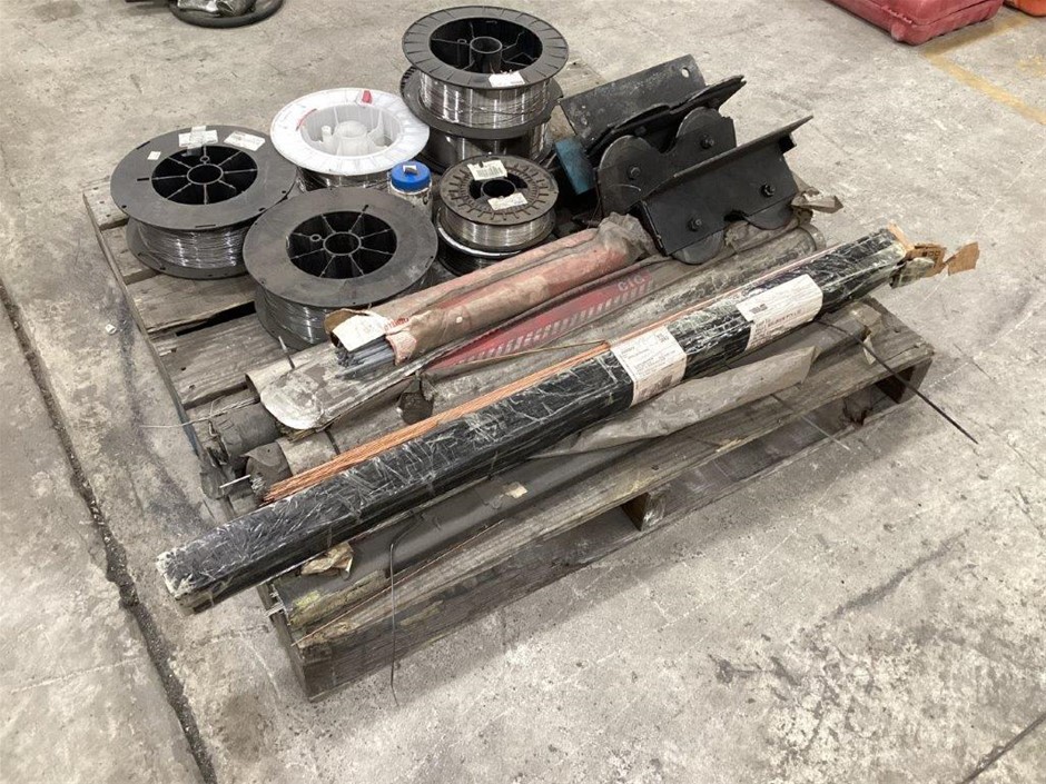A Pallet of Assorted Welding Materials Auction (0077-3035022) | Grays ...