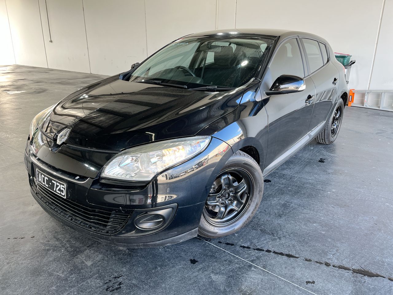 2013 Renault Megane Expression CVT Hatchback Auction (0001-21055868 ...
