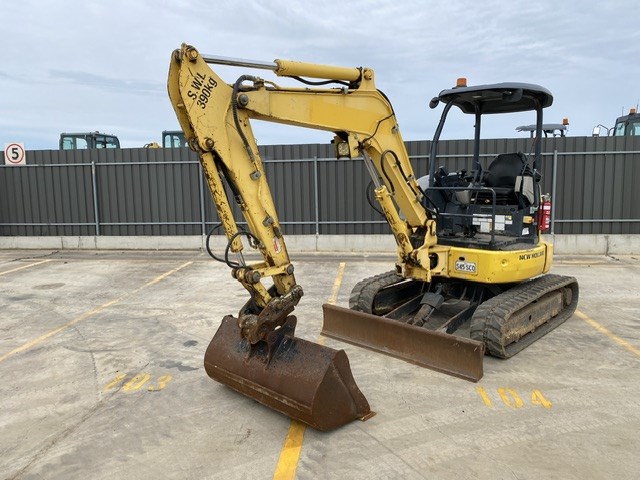 New Holland E35B Hydraulic Excavator Auction (0069-8021017) | Grays ...
