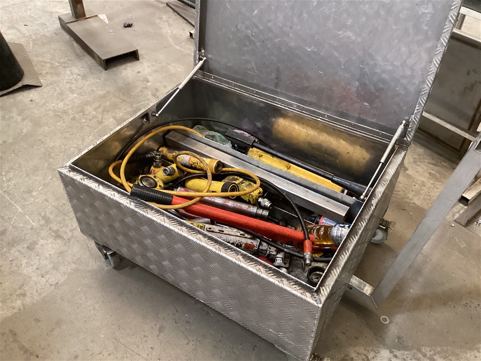 Hydraulic Tools with Toolbox Auction (0077-7059881) | Grays Australia