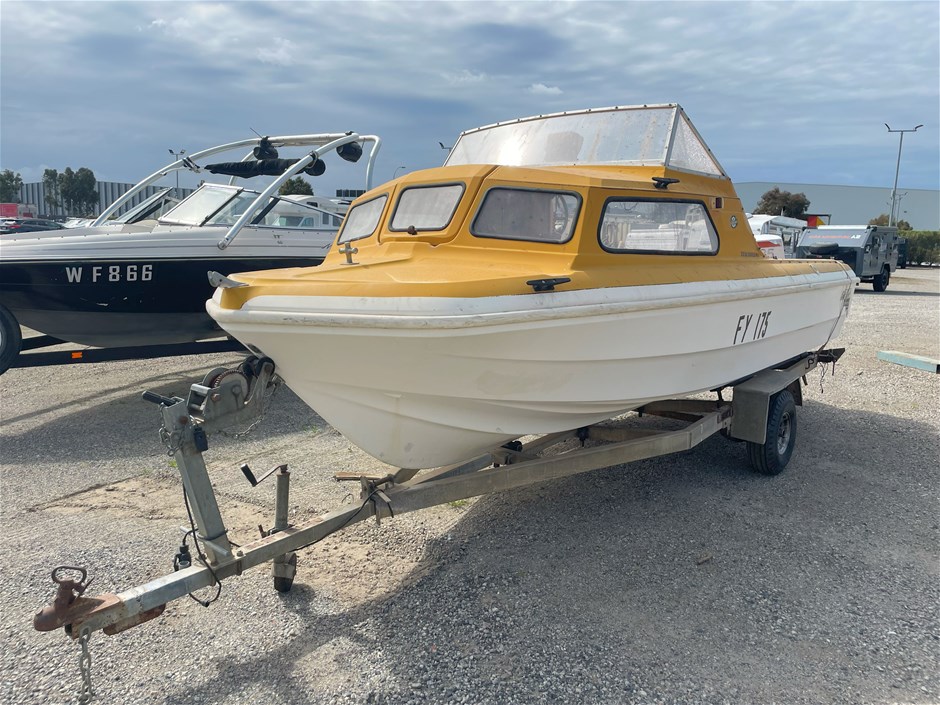 Swift Craft Half Cabin Boat Auction (0001-20021138) | Grays Australia