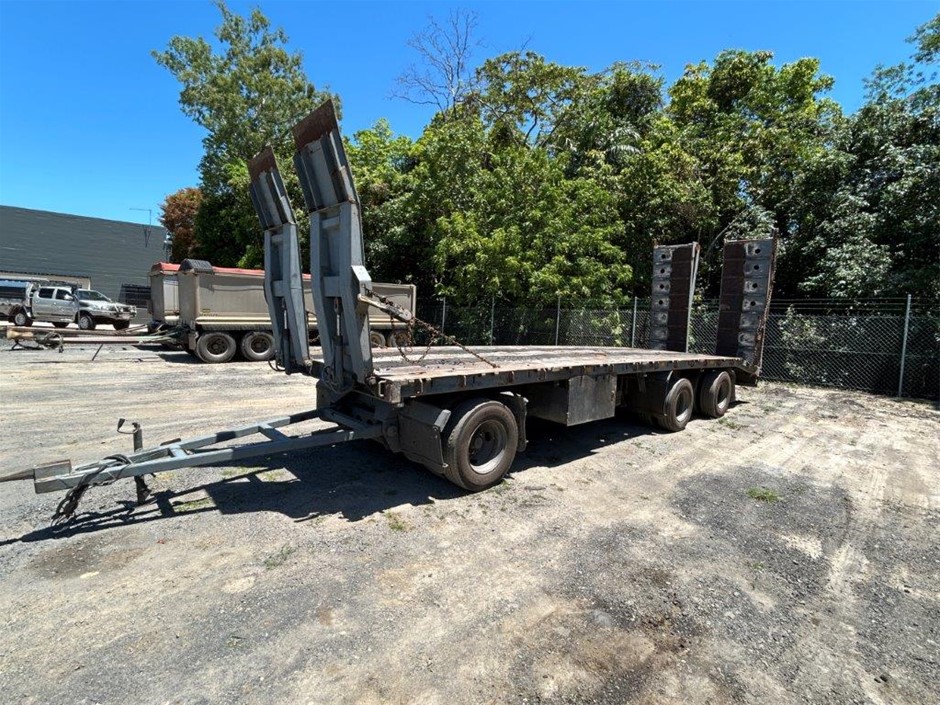 2000 JJ Smith & Sons Dog Trailer Tag Trailer Auction (0290-7060149 ...