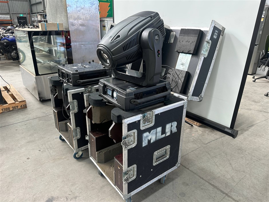 Pair of Robe ColorSpot Stage Lights 700E in Roadcase Auction (0054 ...