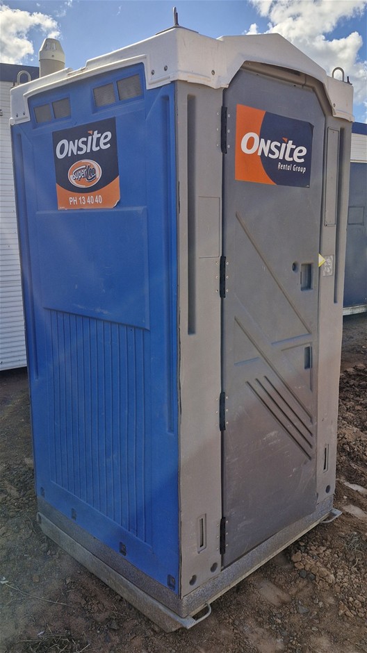 Portable Toilet - Fresh Water Flush Auction (0070-7060967) | Grays ...
