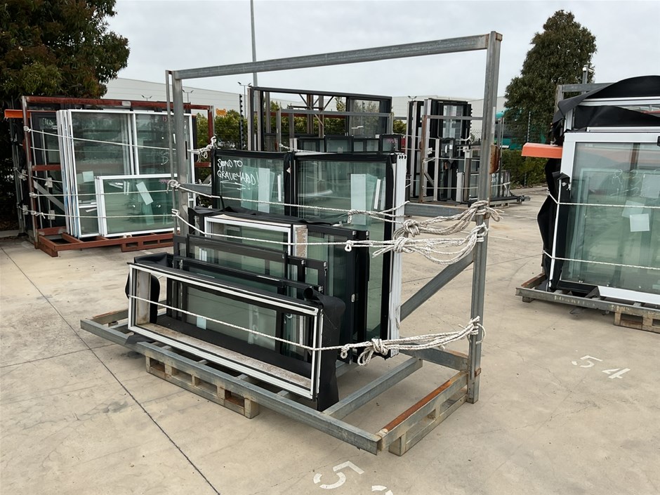 Assorted Alloy Windows / Window Frames x 19 Auction (0037-3036204 ...