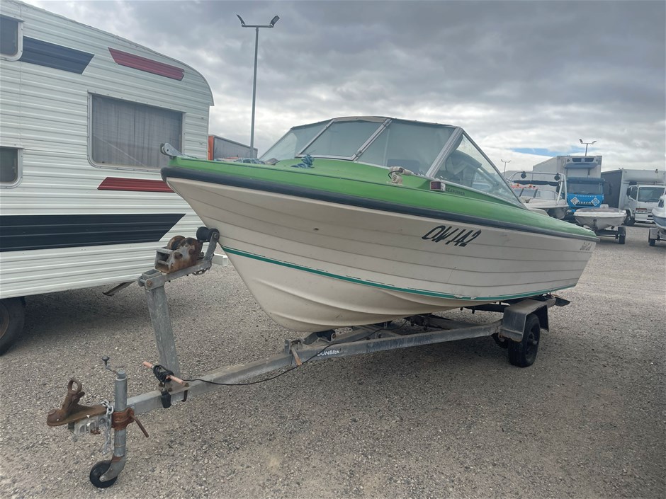 Swift Craft Power Boat Auction (0001-20021204) | Grays Australia
