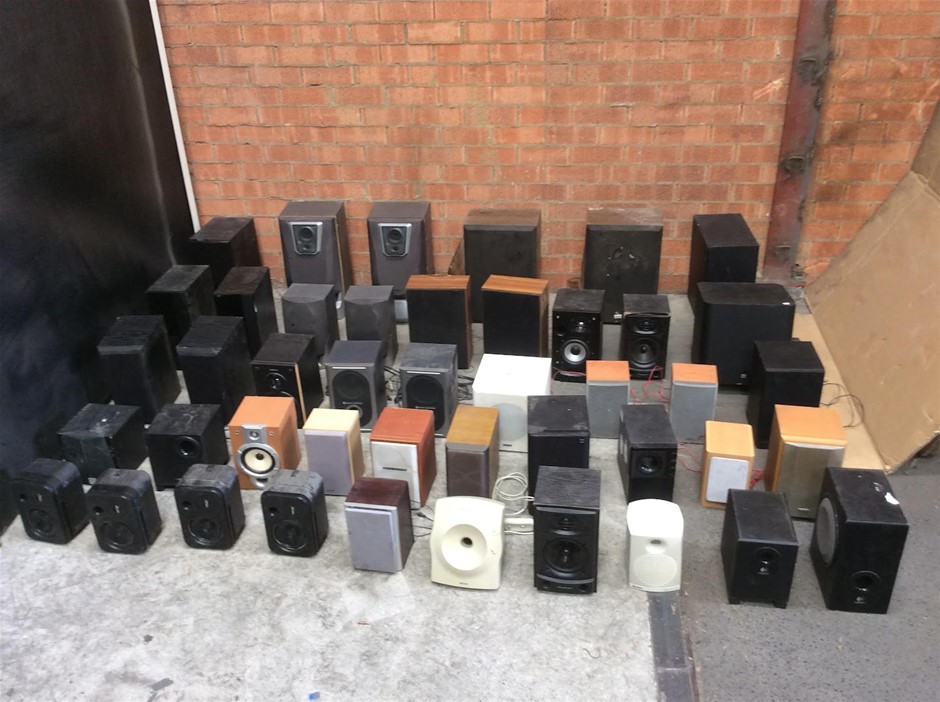 Mix Brand Mix Model Assorted Loudspeakers Lot Auction (0033-2577845 ...