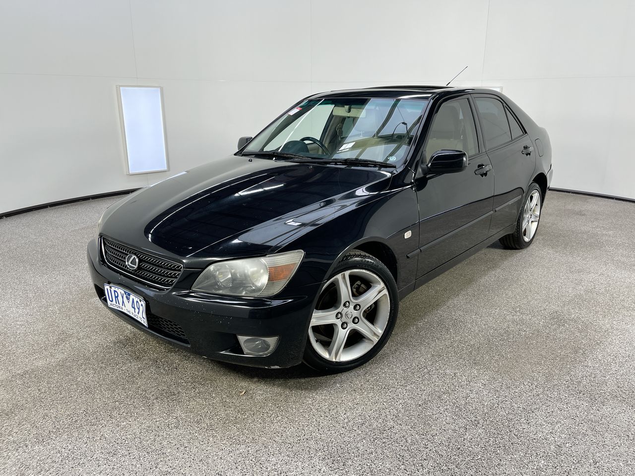 2004 Lexus IS200 Sports Luxury Automatic Sedan Auction (0001-21062081 ...
