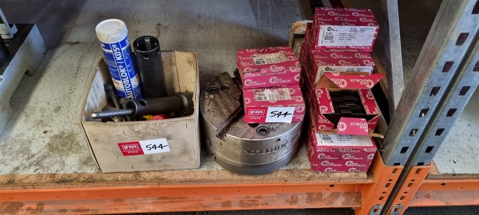 SMW Autoblock Chuck 210 with jaws and acceccories Auction (0544-5062183 ...