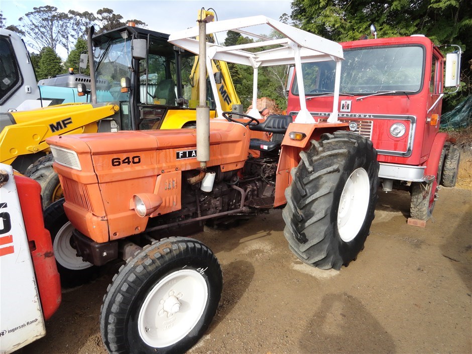 Fiat Tractor, Model 640/8, 1080 hours showing, Chassis: 959835, motor ...