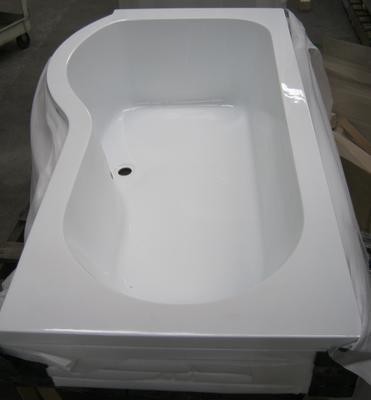 Single person fibreglass bath Auction (0014-8501481) | Grays Australia